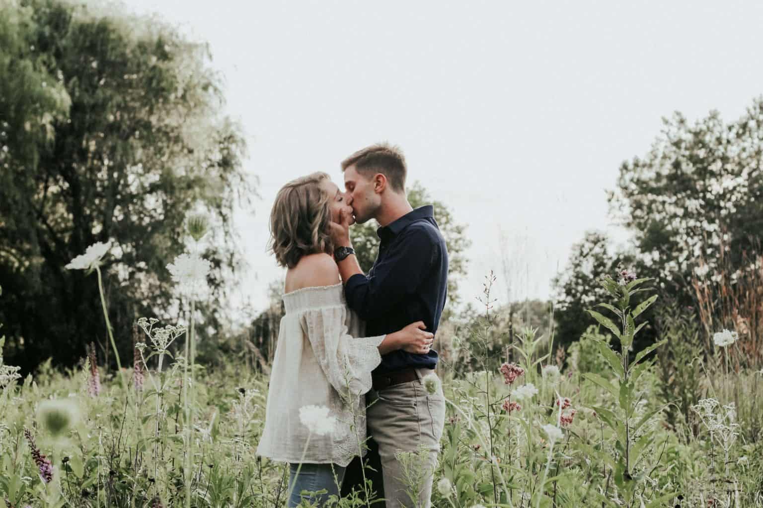 7 Keys to a Healthy Marriage - Just Homemaking